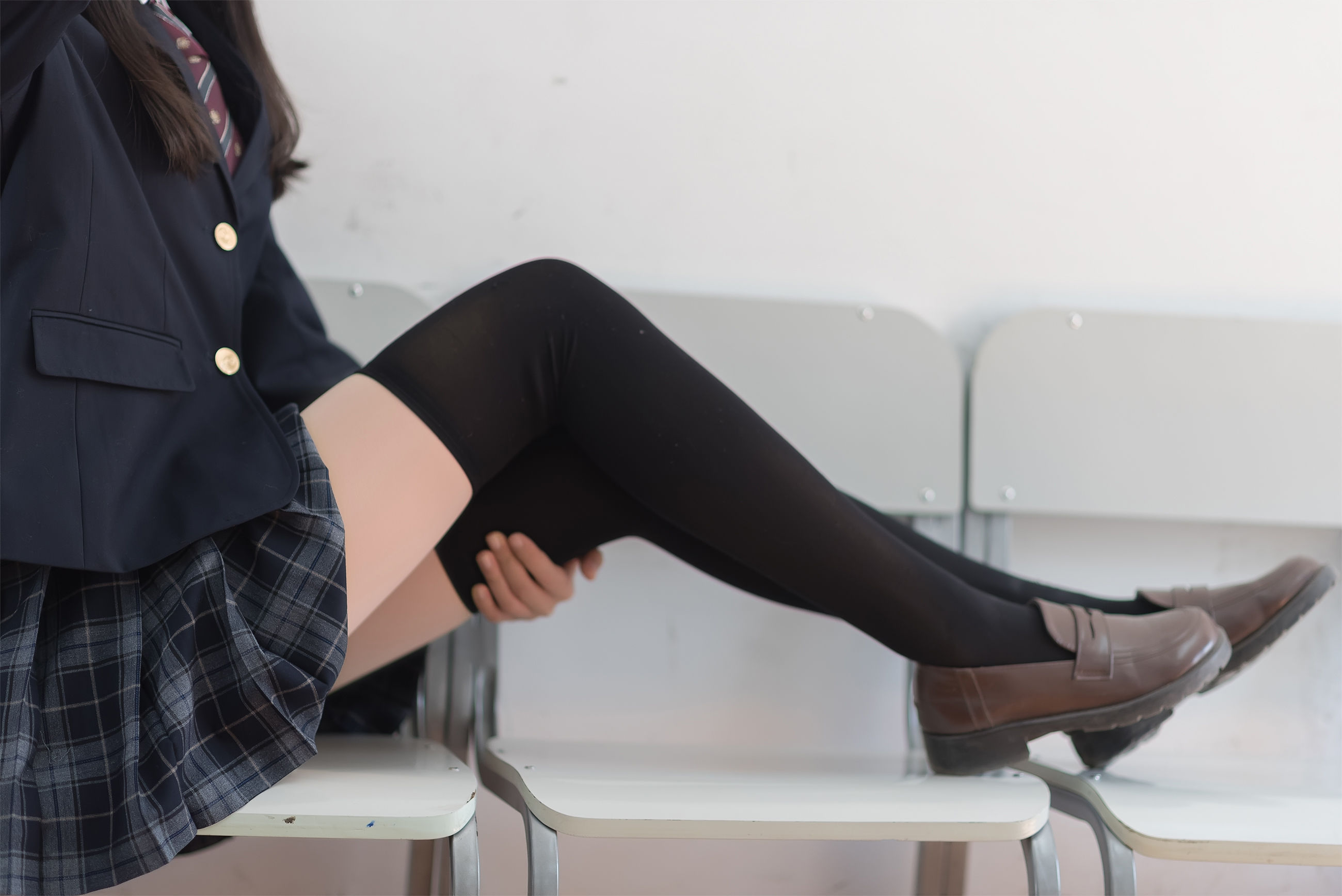 [萝莉COS] 木绵绵OwO – 西式JK [47P] - 绅士集册